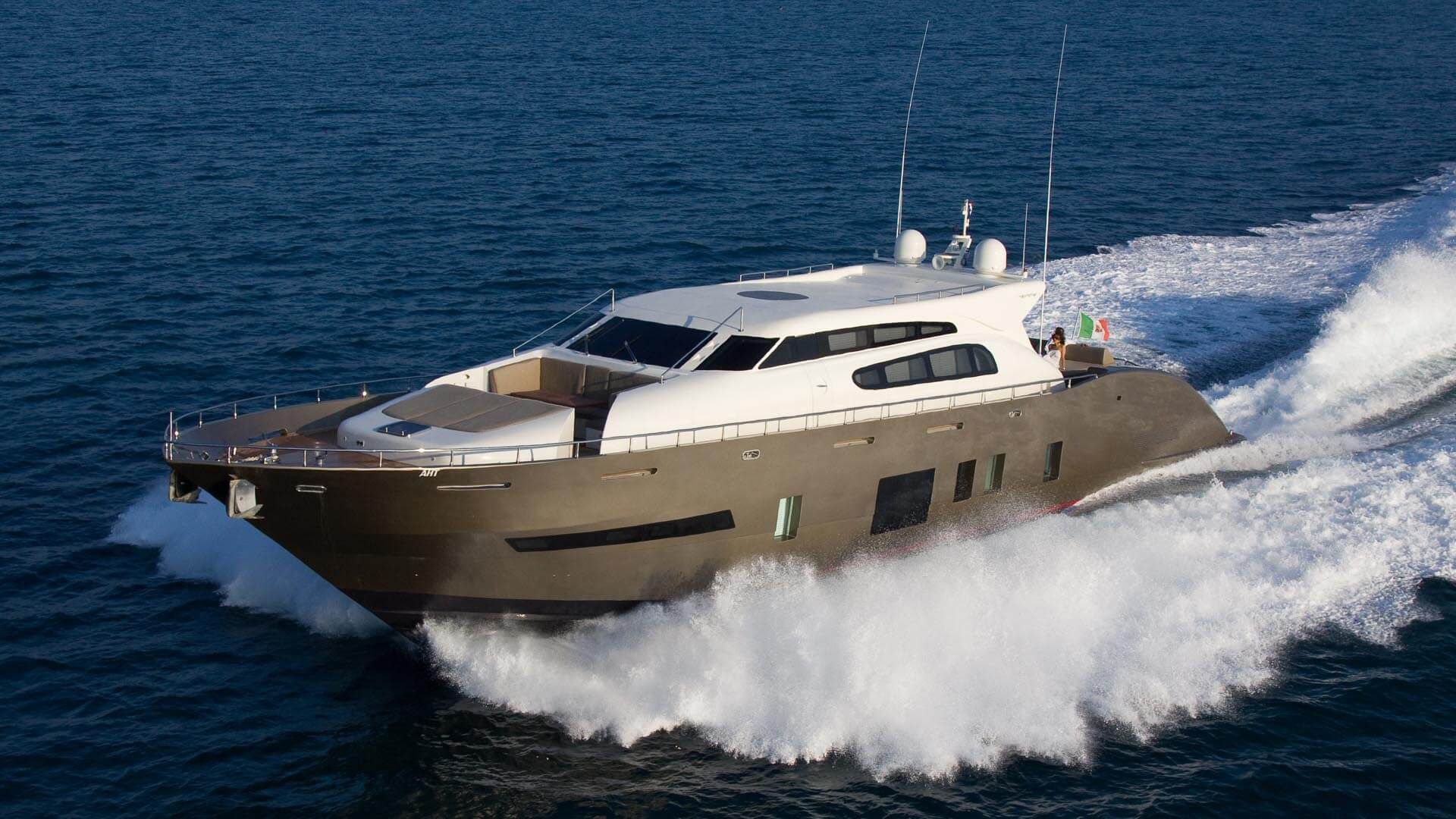 Aht yacht (Tecnomar - The Italian Sea Group, 30m, 2009)